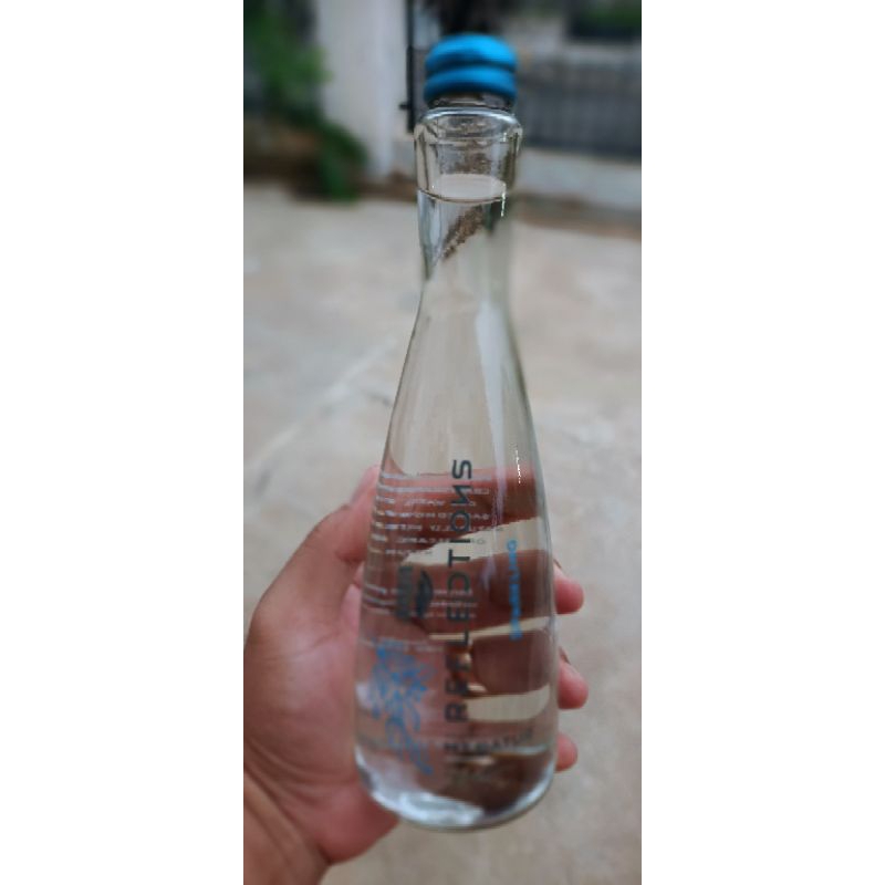 Jual 1 Satu Botol Minuman Air Minum Mineral dalam Kemasan AQUA Reflections Sparkling 380ml Botol ...