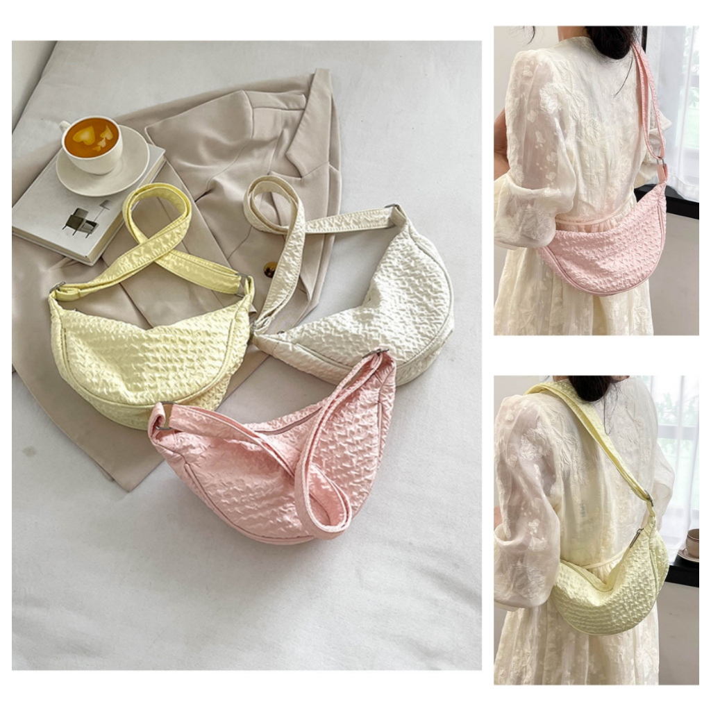 Jual Zoomstation shoulder bag Tas awan Tas Selempang Wanita UNIQLO ...