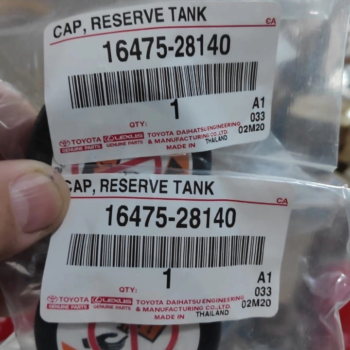 Jual Tutup Tabung Cadangan air radiator Inova Innova Fortuner Hilux ...