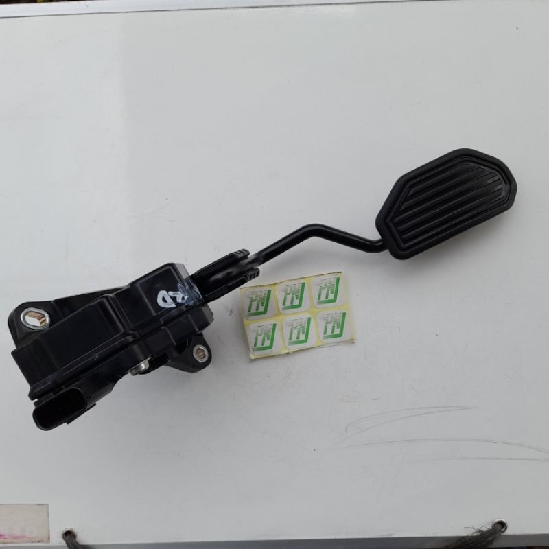 Jual Sensor Pedal Gas Pedal Gas Toyota Voxy Toyota NAV1 78110-28031 ...
