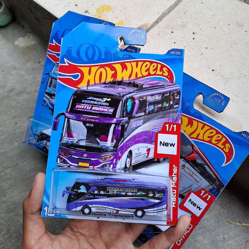 Jual Hotwheels Bus Sjm Trans Ratu Maher | Shopee Indonesia