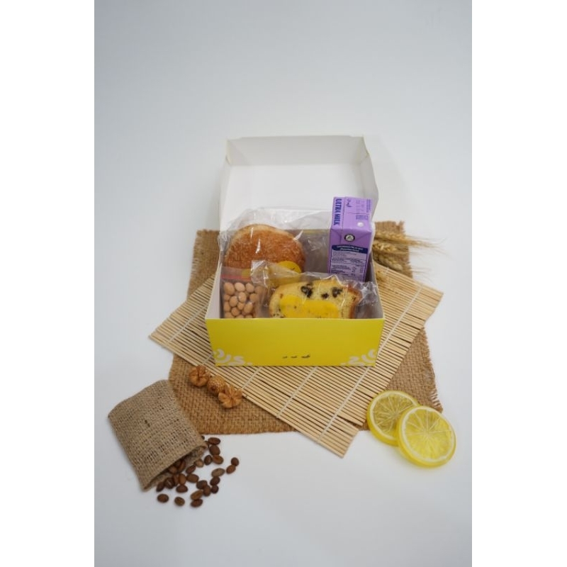 Jual Paket Snack Box Tipe B | Shopee Indonesia