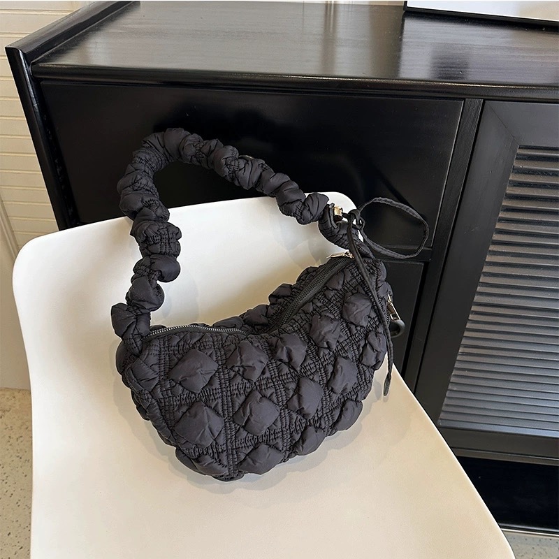 Jual Tas Carlyn Bag Thailand Korea Viral Wanita Shoulder bag 9102 ...