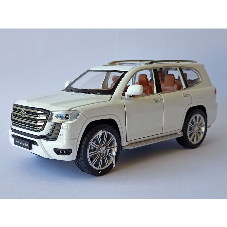 Jual Diecast Mobil Toyota Land Cruiser putih Jinlifang 1:24 miniatur ...
