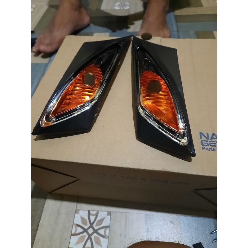 Jual Lampu Sen Sein Depan Smoke Hitam Orange Vario Reflektor Lampu Sein ...