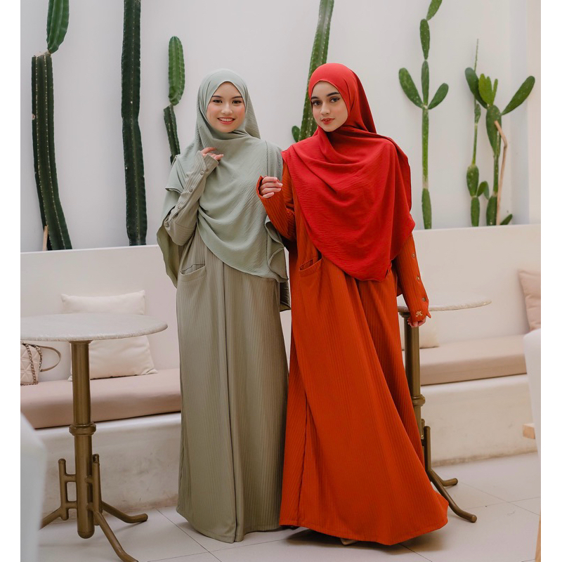 Jual XENA HURIYAH KNIT ABAYA BY MANTIKAHIJAB / ABAYA KNIT POLOS KANCING ...