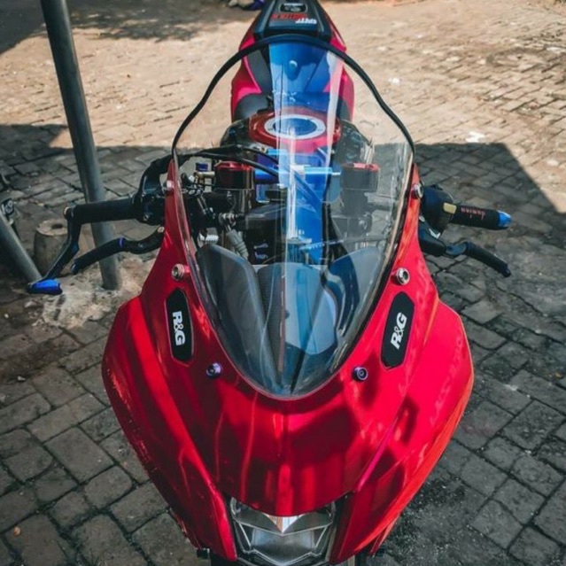 Jual Visor gsx 150 R + lis karet - Windshield gsx 150 R jenong | Shopee ...