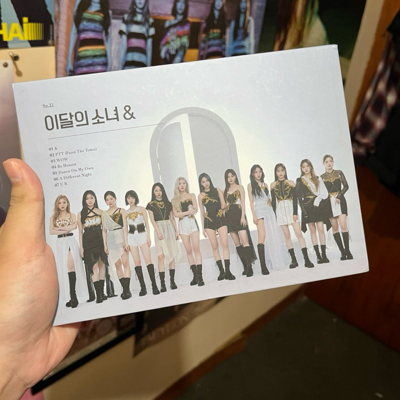 Jual loona 4th mini album and & unsealed + poster | Shopee Indonesia
