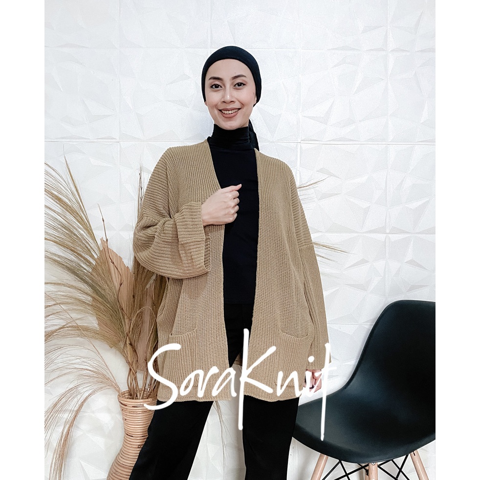 Jual Premium Sweater Cardigan Rajut Wanita Korea Oversize Knit wear Kardigan polos jumbo Dijamin ...
