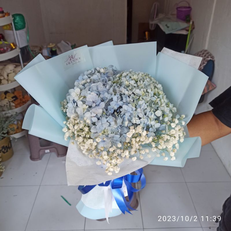 Jual hydrangea bouquet/buket hari ibu/buket ulang tahun/buket wisuda ...
