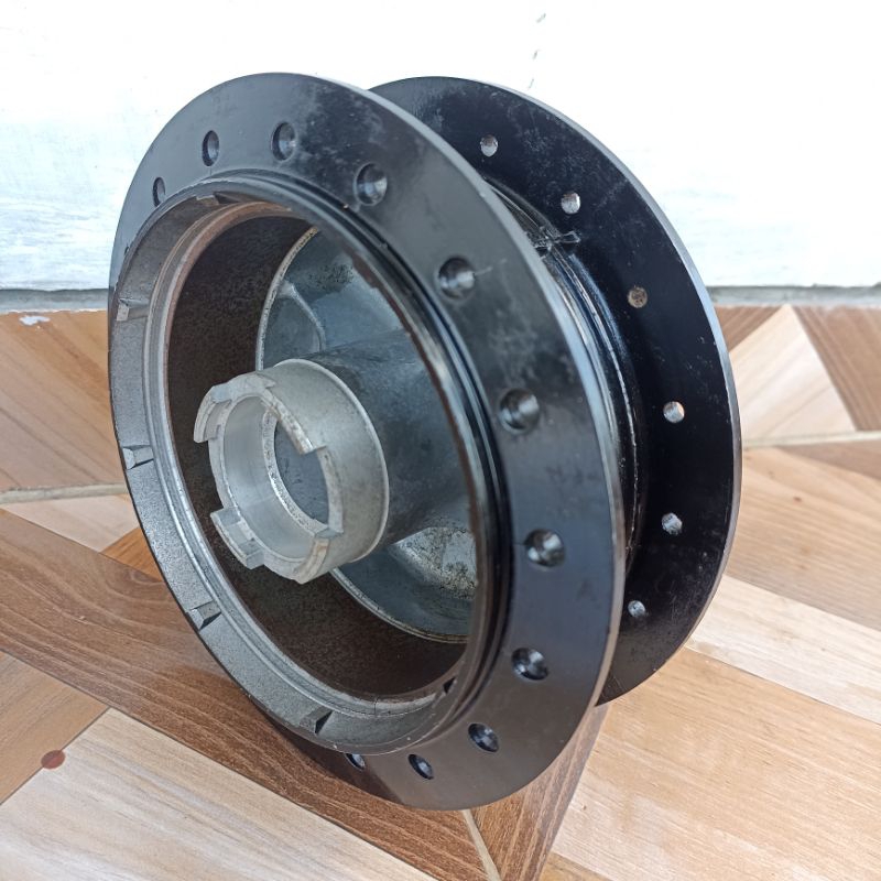 Jual tromol roda depan Hub Front Wheel GN5 Honda Astrea grand prima ...