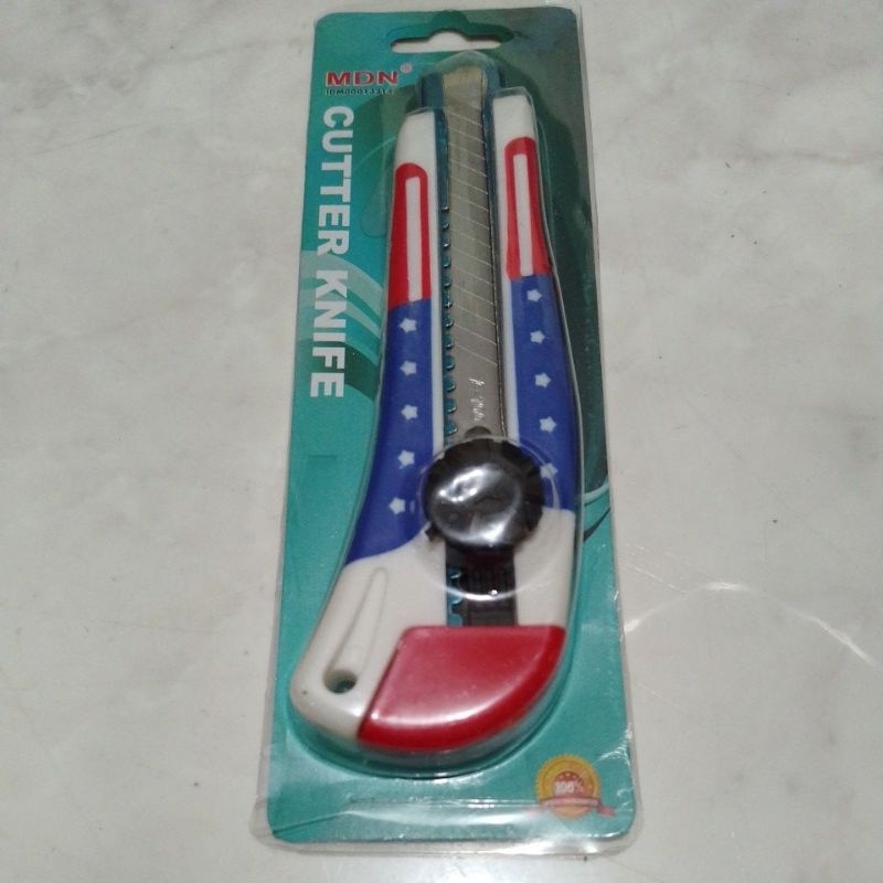 Jual Cutter Tajam / Pisau cutter gagang karet bendera knife, harga 1 pc ...
