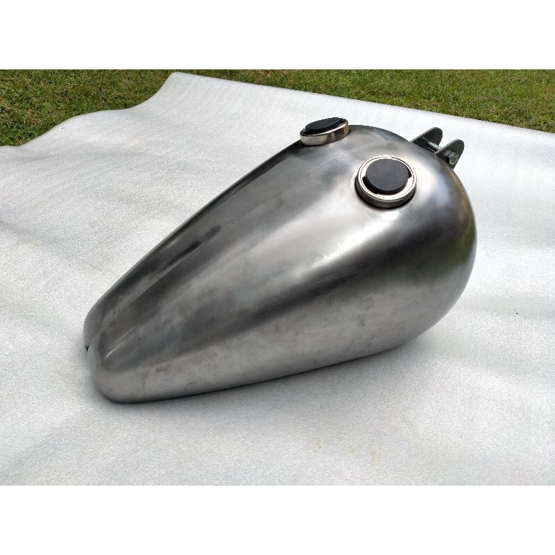 Jual tanki WX SPLIT GAS TANKS - BOLT-ON FOR 1936 - 1984 BIG TWIN HARLEY ...