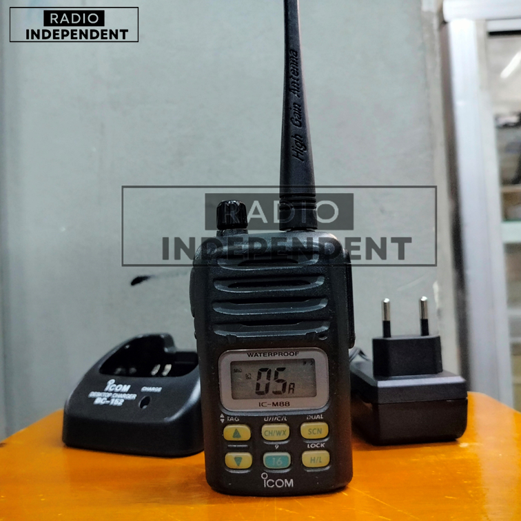 Jual HT ICOM BEKAS IC-M88 UL VHF MARINE WATERPROOF M88 VHF | Shopee ...