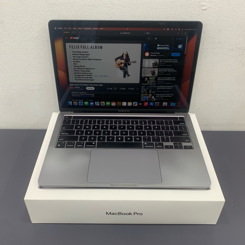 Jual Macbook pro m1 2020 Apple m1 RAM 8GB SSD 256GB Touchbar | Shopee ...