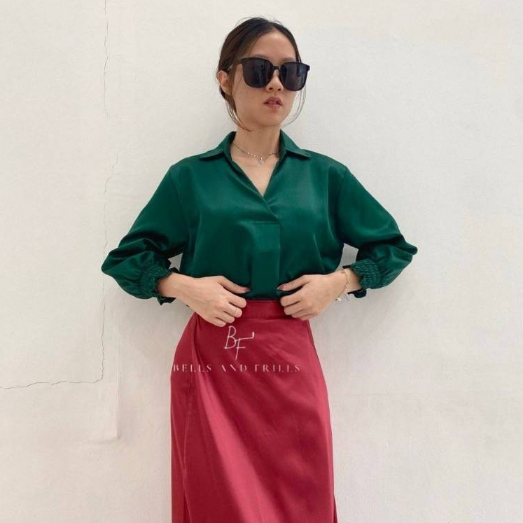 Jual [Satin] KARA Blouse V Neck / Blus Kerah Kerja / Atasan Wanita ...