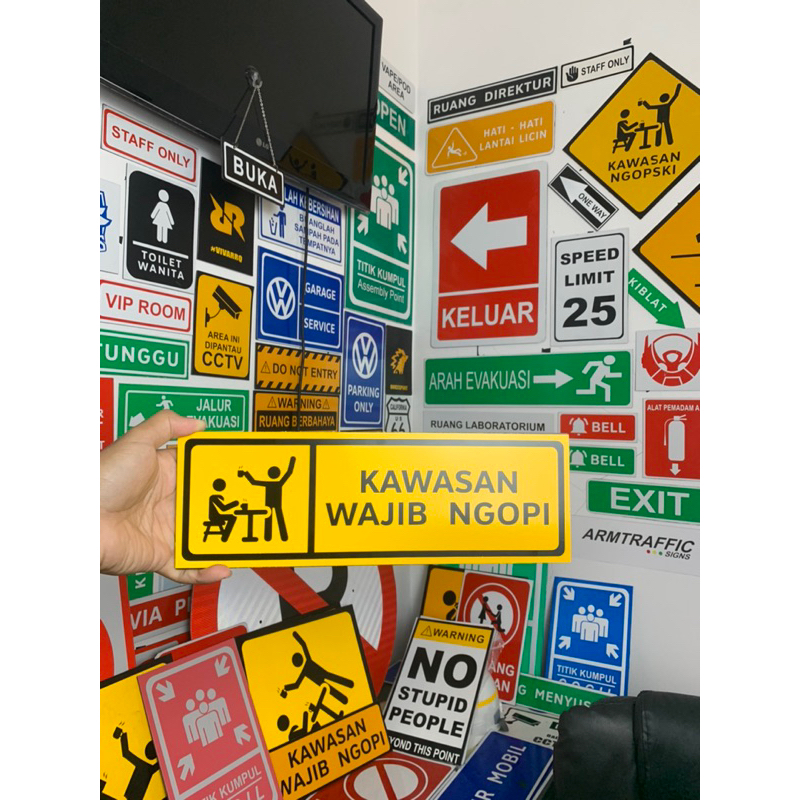 Jual SIGN KAWASAN WAJIB NGOPI 10x30cm | Shopee Indonesia
