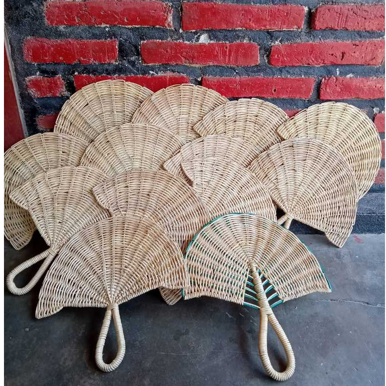 Jual Kipas rotan - kerajinan tangan dari rotan by Aiscraft Kualitas ...