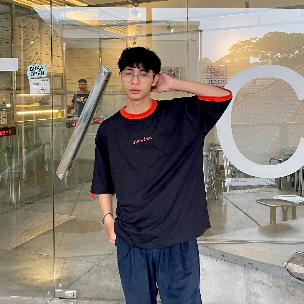 Jual Junkiee T-Shirt Kaos Oversize Ringer Black Base | Shopee Indonesia