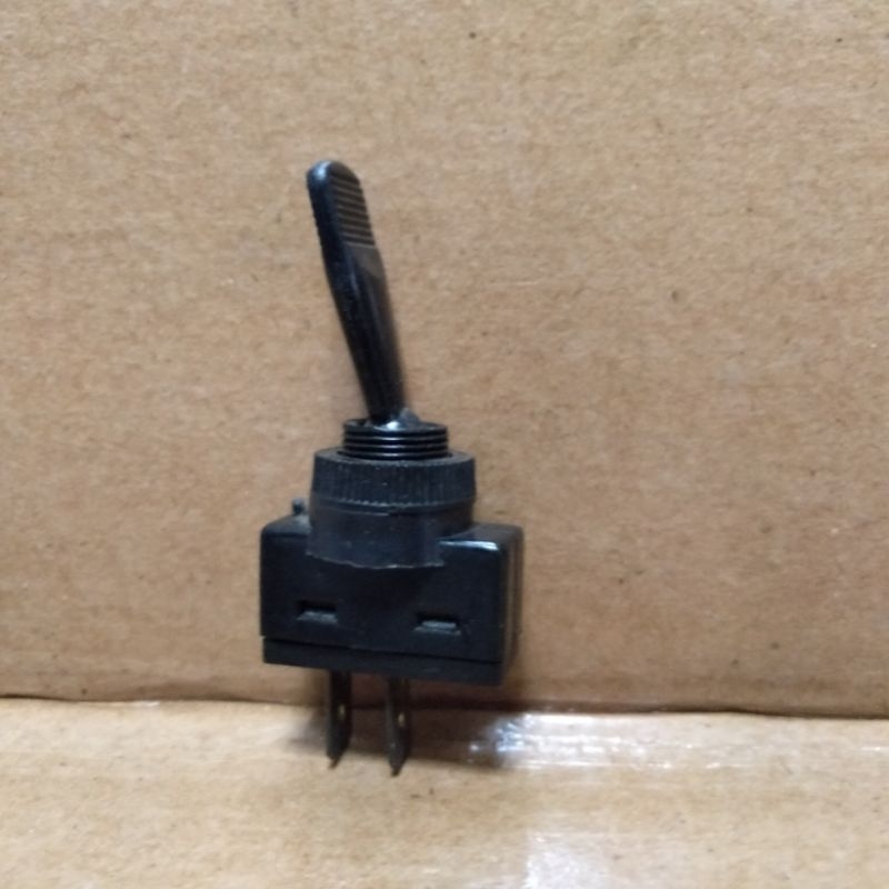 Jual Saklar Toggle Switch 2 Kaki 2 On-Off 20A Original England | Shopee ...