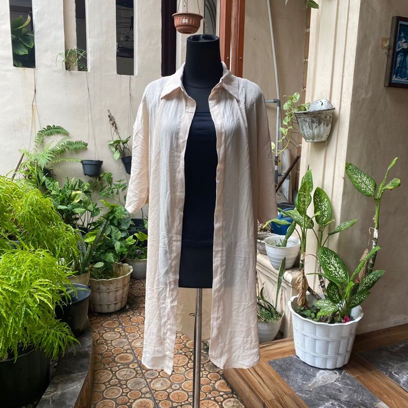Jual Long Outer | Cream, Polos, Tanpa Kancing | Shopee Indonesia