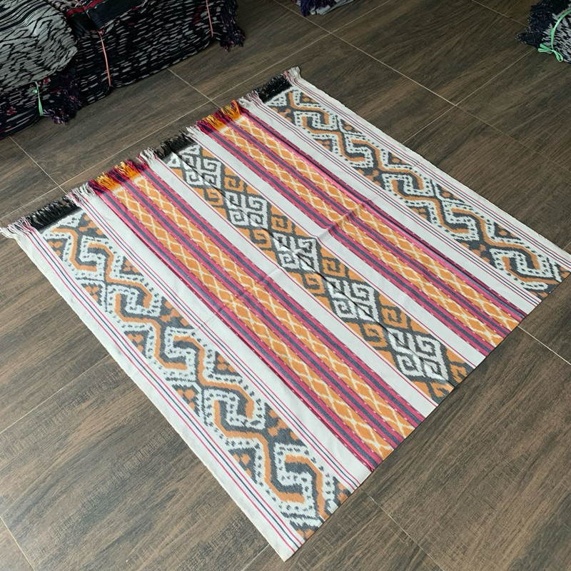Jual kain tenun tradisional motif Toraja white A1 | Shopee Indonesia