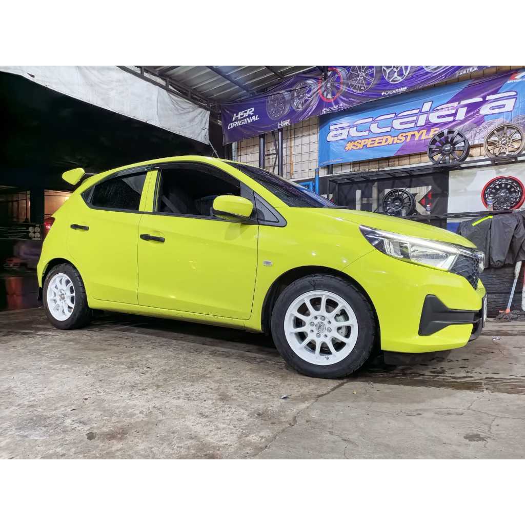 Jual Modifikasi Velg racing Brio ring 15 pelek mobil HSR FE03 R15 warna putih rata fender pnp ...