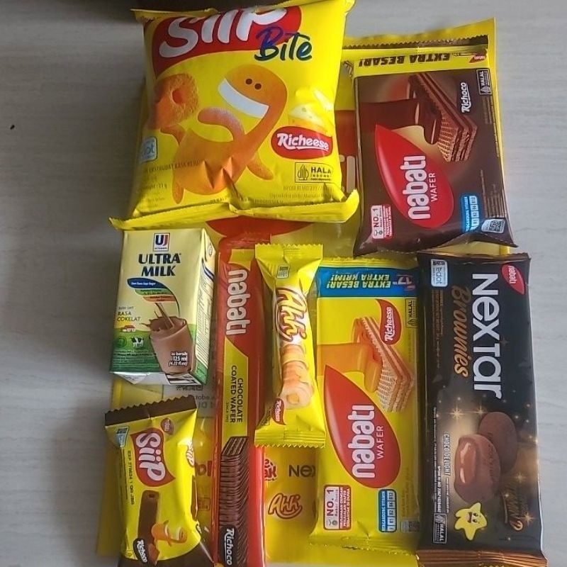 Jual PAKETAN SNACK NABATI RICHESEE PLUS SUSU | Shopee Indonesia