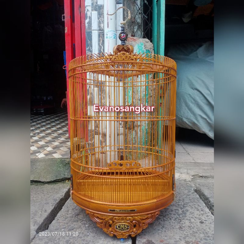 Jual SANGKAR BURUNG MURAI NO 2 KAYU JATI UKIR MEREK CMS | Shopee Indonesia