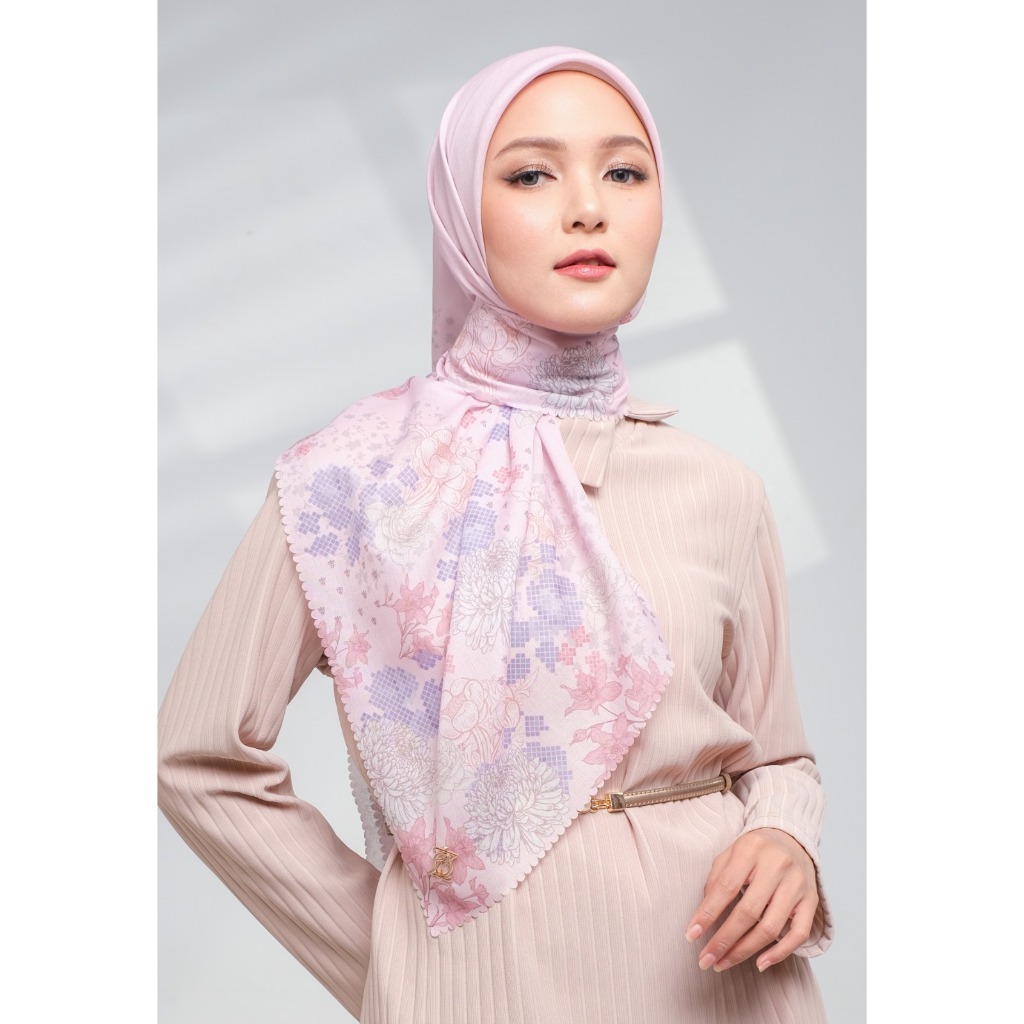 Jual ZOYA MOIRA SCARF SEGI EMPAT + Include Box | Shopee Indonesia