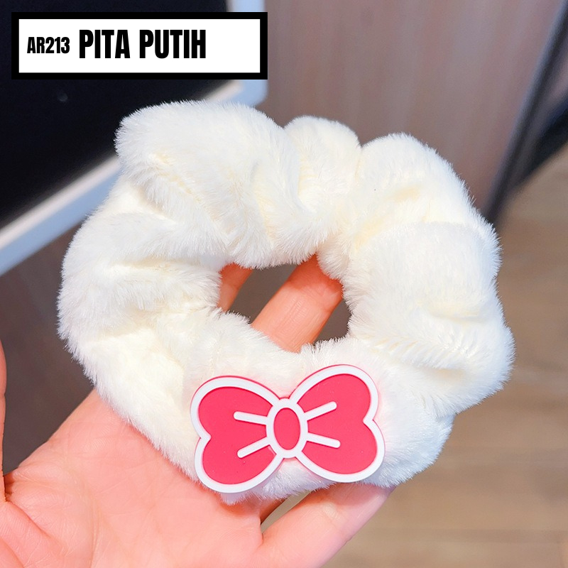 Jual Scrunchie Ikat Rambut Karakter Kartun Lucu Bahan Halus Karet ...