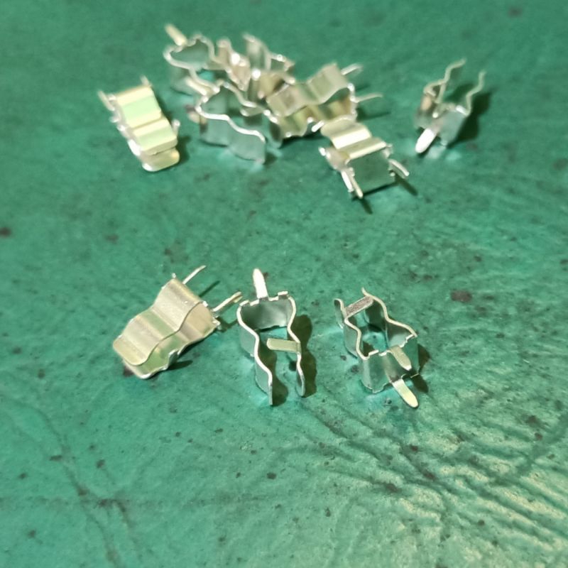 Jual FUSE Holder Clip PCB 5x20mm Tempat dudukan Sekering | Shopee Indonesia