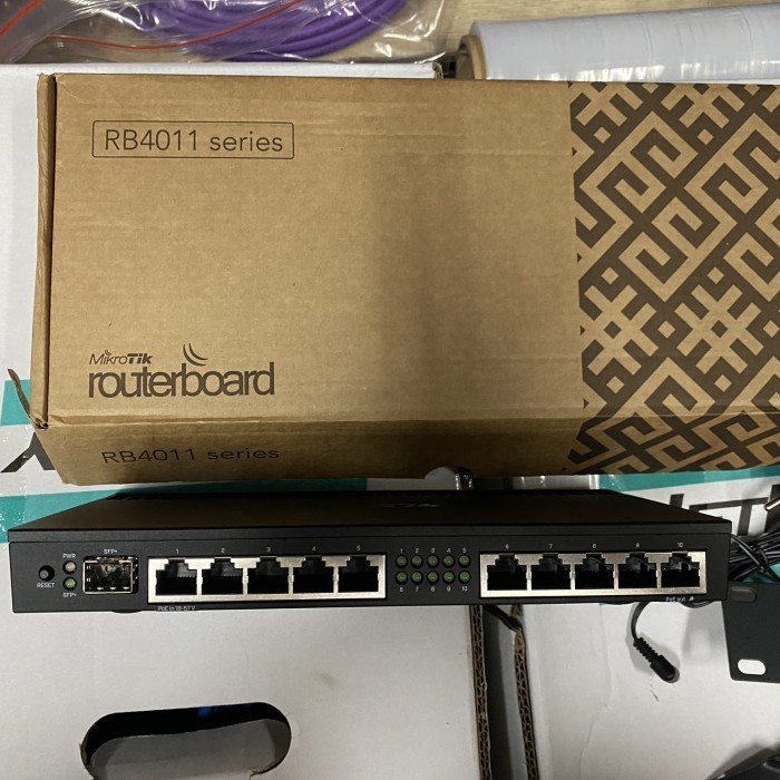 Jual Mikrotik RB4011iGS+5HacQ2HnD-IN Gigabit Wirelles RouterBoard ...