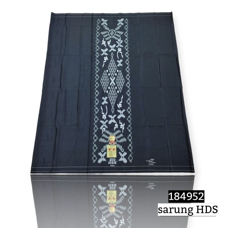 Jual Sarung Pria Dewasa Merk HDS Hitam Polos Motif Butterfly / Sarung ...