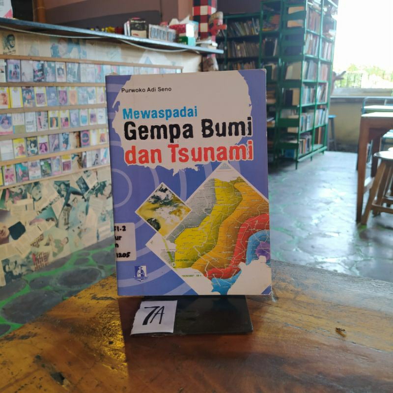 Jual Buku Mengenal Gempa Bumi And Tsunami By Purwoko Buku Original 62 Hal Shopee Indonesia 