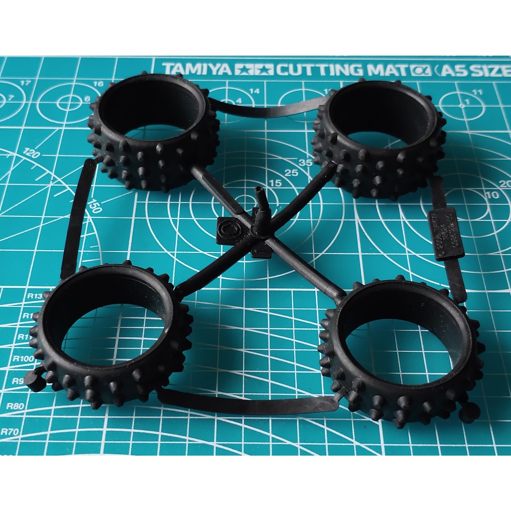 Jual Tamiya Tires Large Diameter Spike Original | Shopee Indonesia