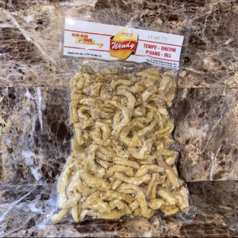 Jual keripik usus oncom wendy | Shopee Indonesia