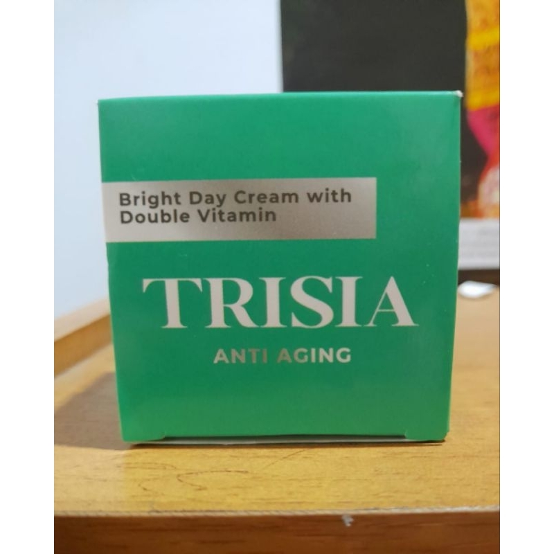 Jual TRISIA Anti Aging Bright NIGHT, DAY Double Vitamin 15 g | Shopee ...
