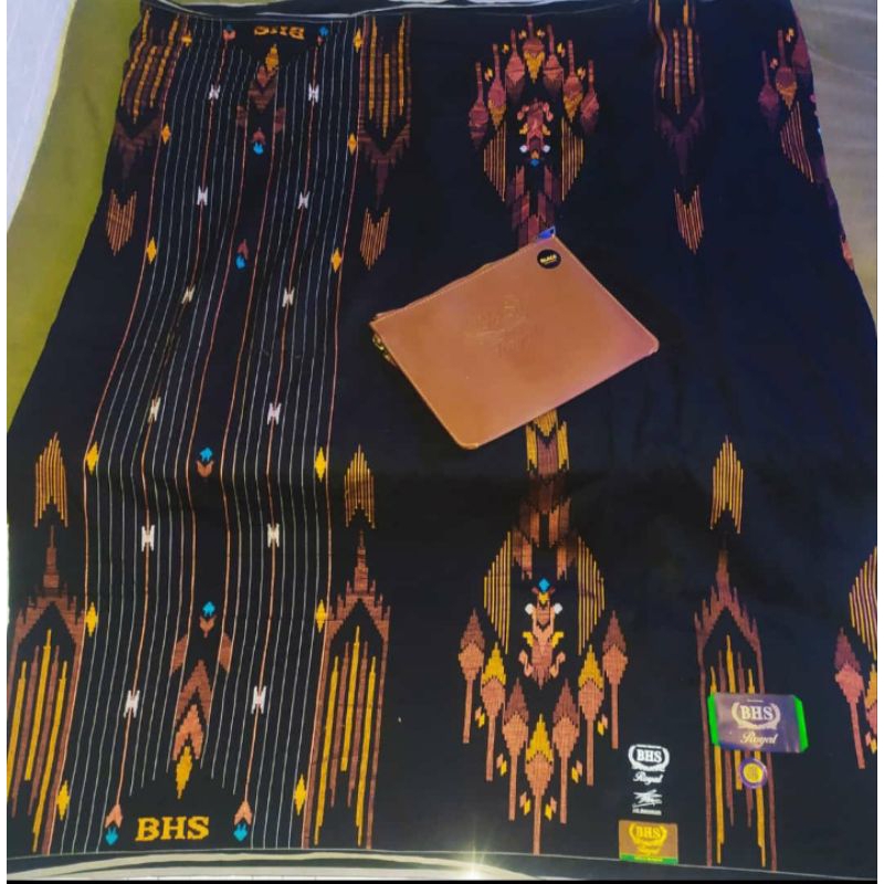 Jual Sarung BHS Royal STB Gold Sutra 50% | Shopee Indonesia