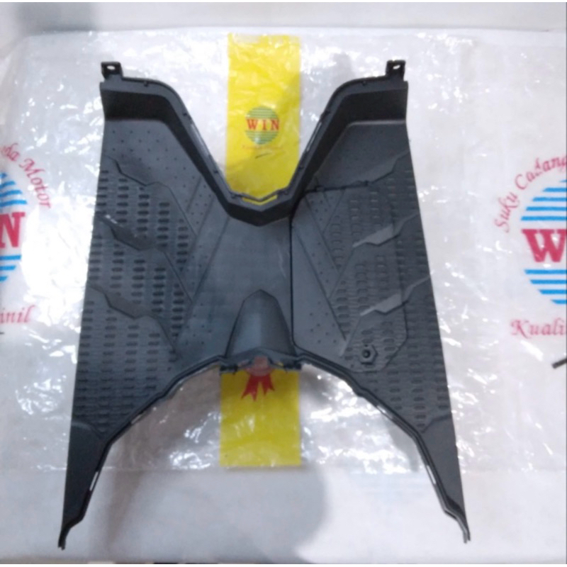 Jual Lantai Bordes pijakan kaki footrest atas New Vario 150 Vario 125 esp 2018-2022 WIN | Shopee ...