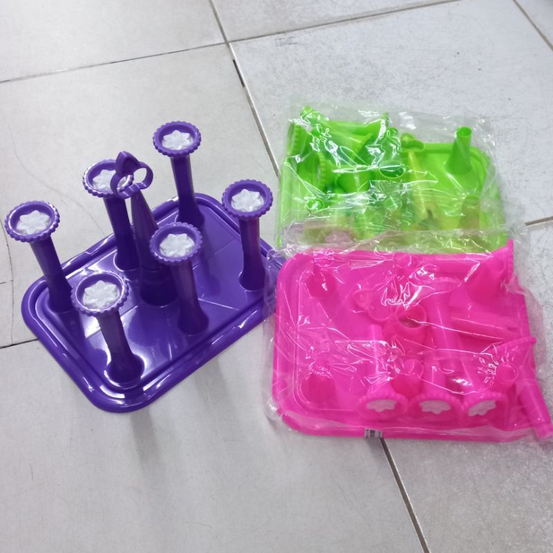 Jual Glastand Devita kaki 6 | stand gelas | Rak Gelas Segi | Shopee Indonesia