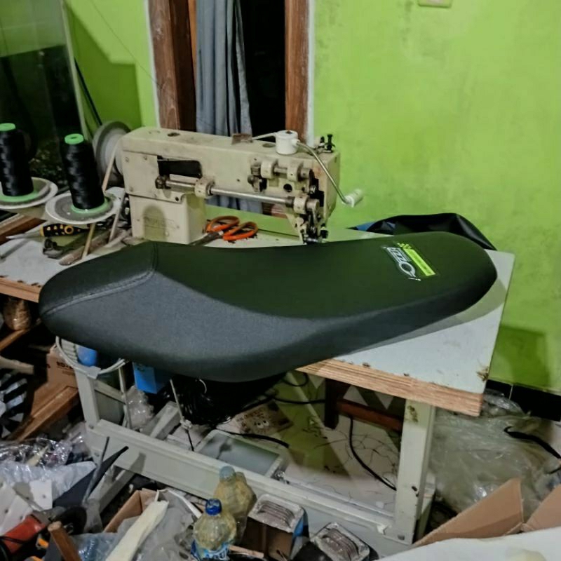 Jual Jok motor Shogun 125/ Shogun SP road race - jok shogun kulit ozza ...