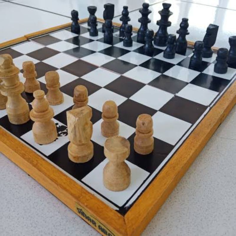 Jual WOODEN CHESS SET CATUR KAYU PAPAN DAN PION BAHAN KAYU UKURAN BESAR ...