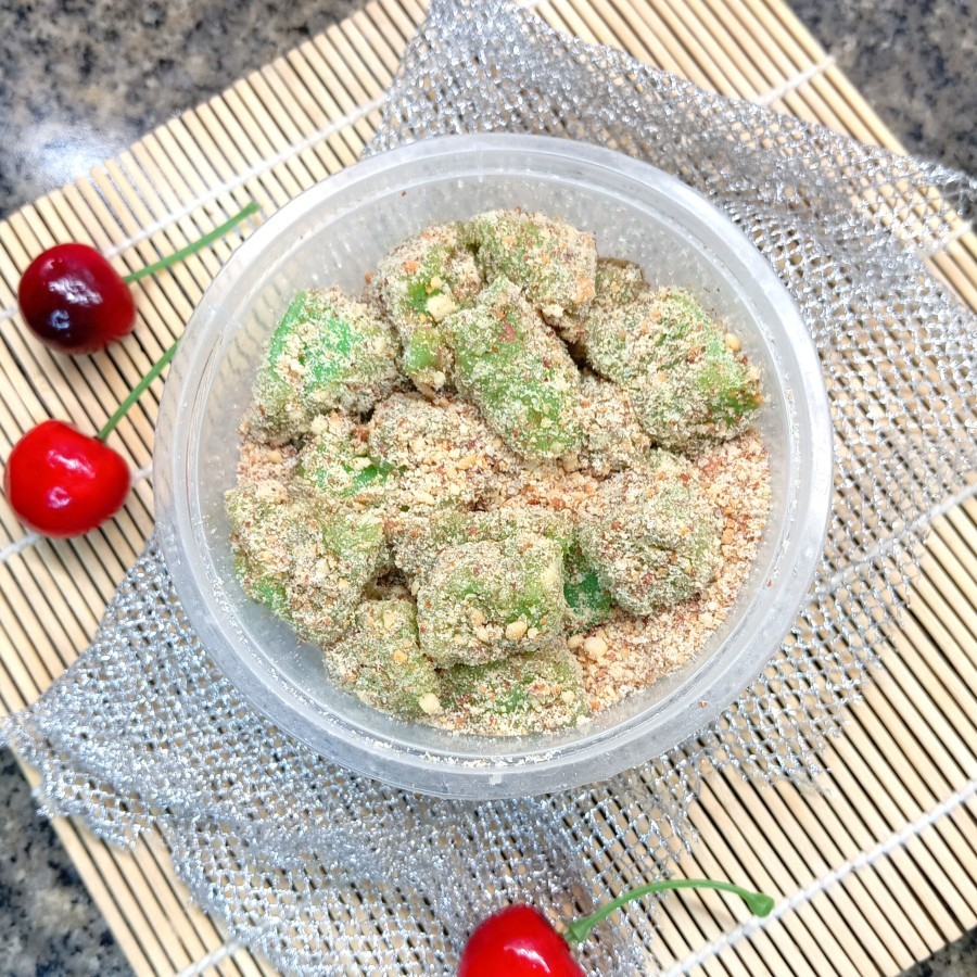 Jual Kaloci Pandan Kacang Khas Pontianak / Mochi Kaloci Pontianak ...