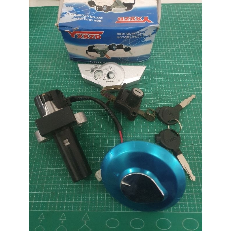 Jual KUNCI KONTAK TAMBAH TUTUP TANGKI TAMBAH SADEL KOMPLIT MOTOR ...