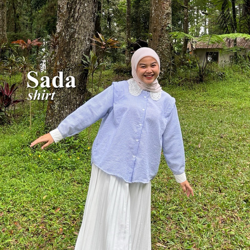 Jual Sada Stripe Shirt - Bertumbooh | Kemeja Stripe Unik Kerah Renda ...