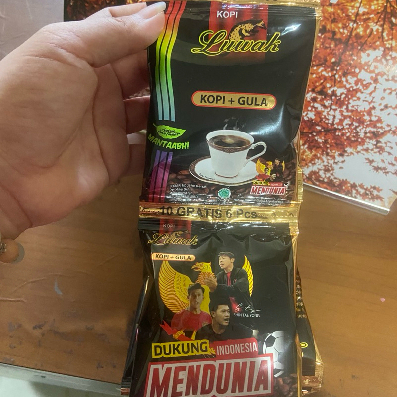 Jual 1 RENTENG/ 1 RENCENG KOPI LUWAK HITAM ISI 16 PCS | Shopee Indonesia