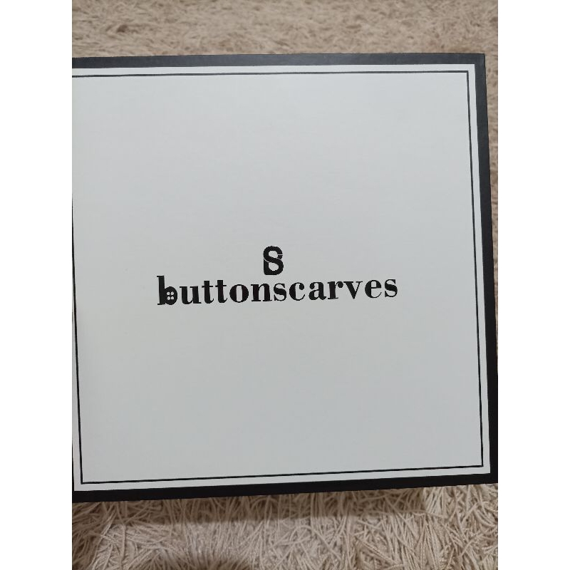 Jual Box/Kotak Buttonscarves Original Kelly Square | Shopee Indonesia