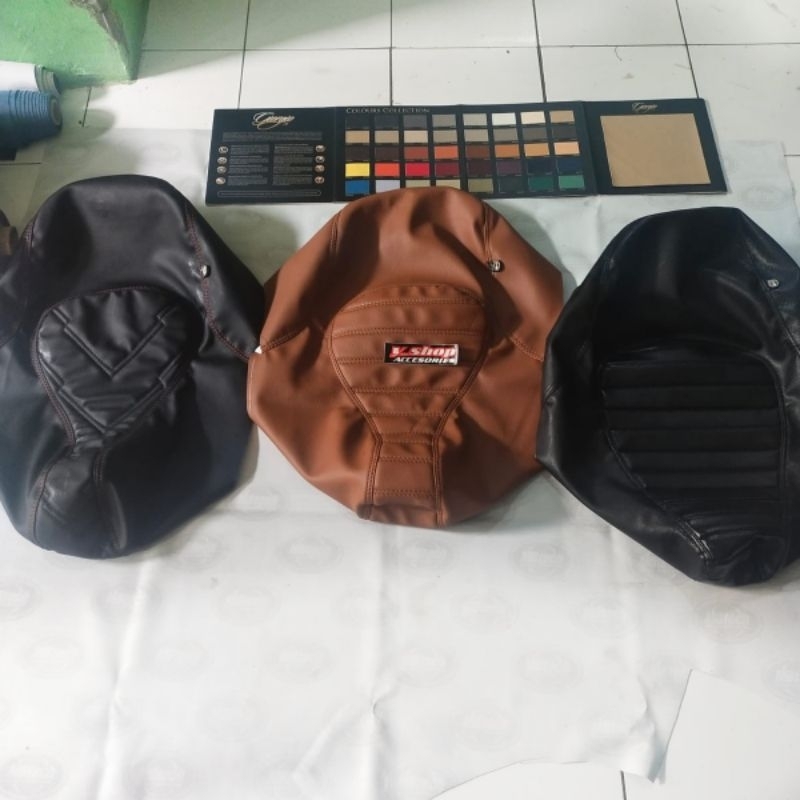 Jual Sarung Cover Kulit Jok Honda Stylo 160 Custom Caferacer Model ...