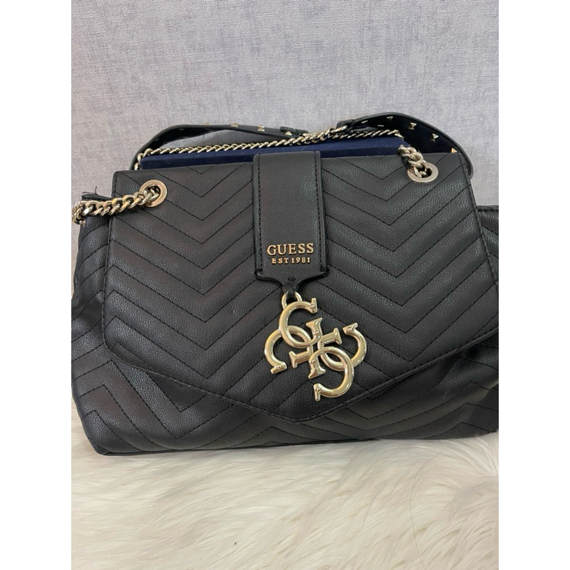 Jual Guess rantai hitam preloved | Shopee Indonesia